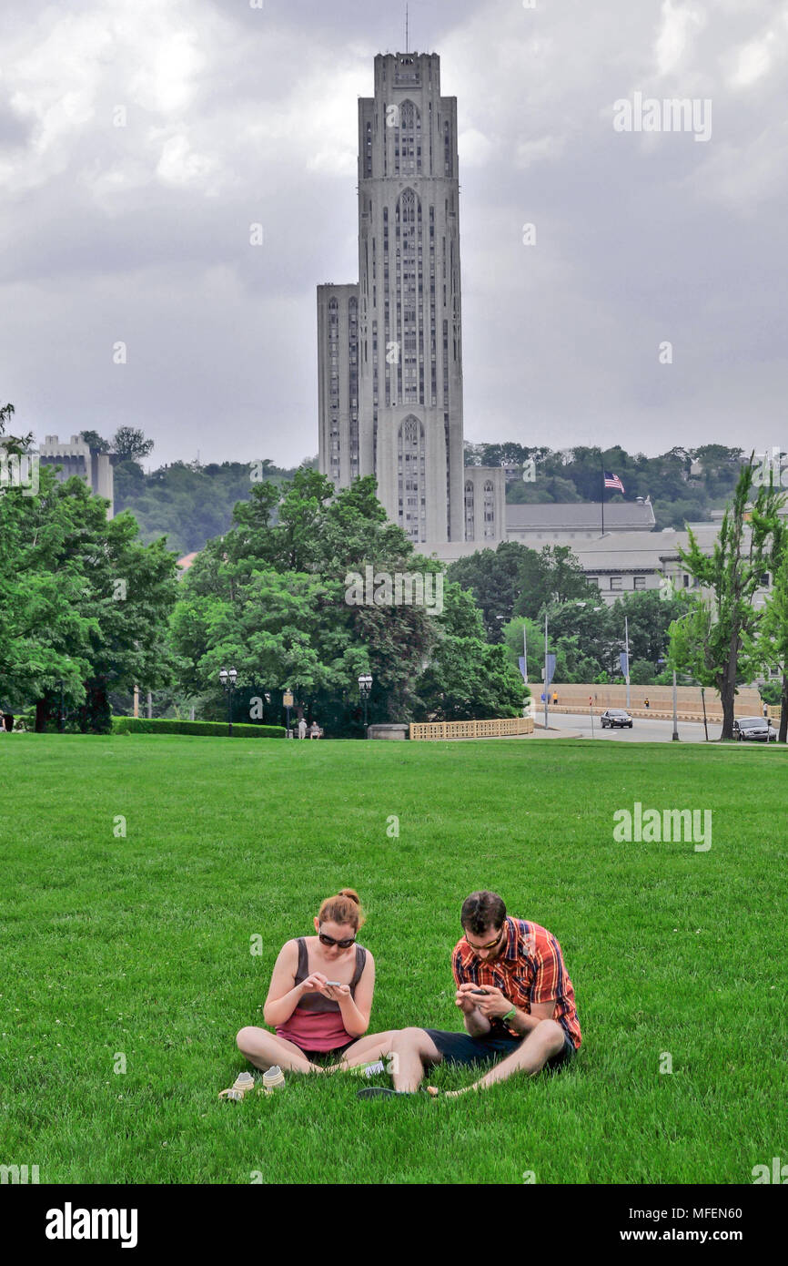Pittsburgh campus students hi-res stock photography and images - Alamy