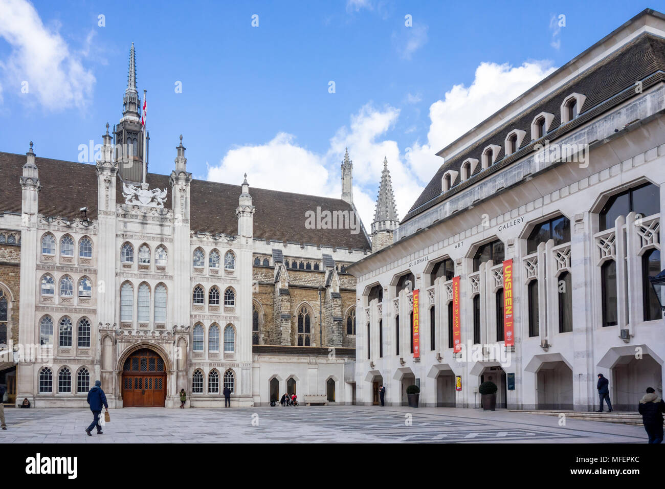 Guildhall library art gallery hi-res stock photography and images - Alamy