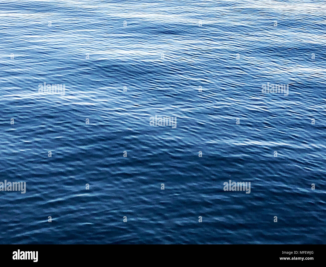 Crystal clear aquamarine wave hi-res stock photography and images - Alamy