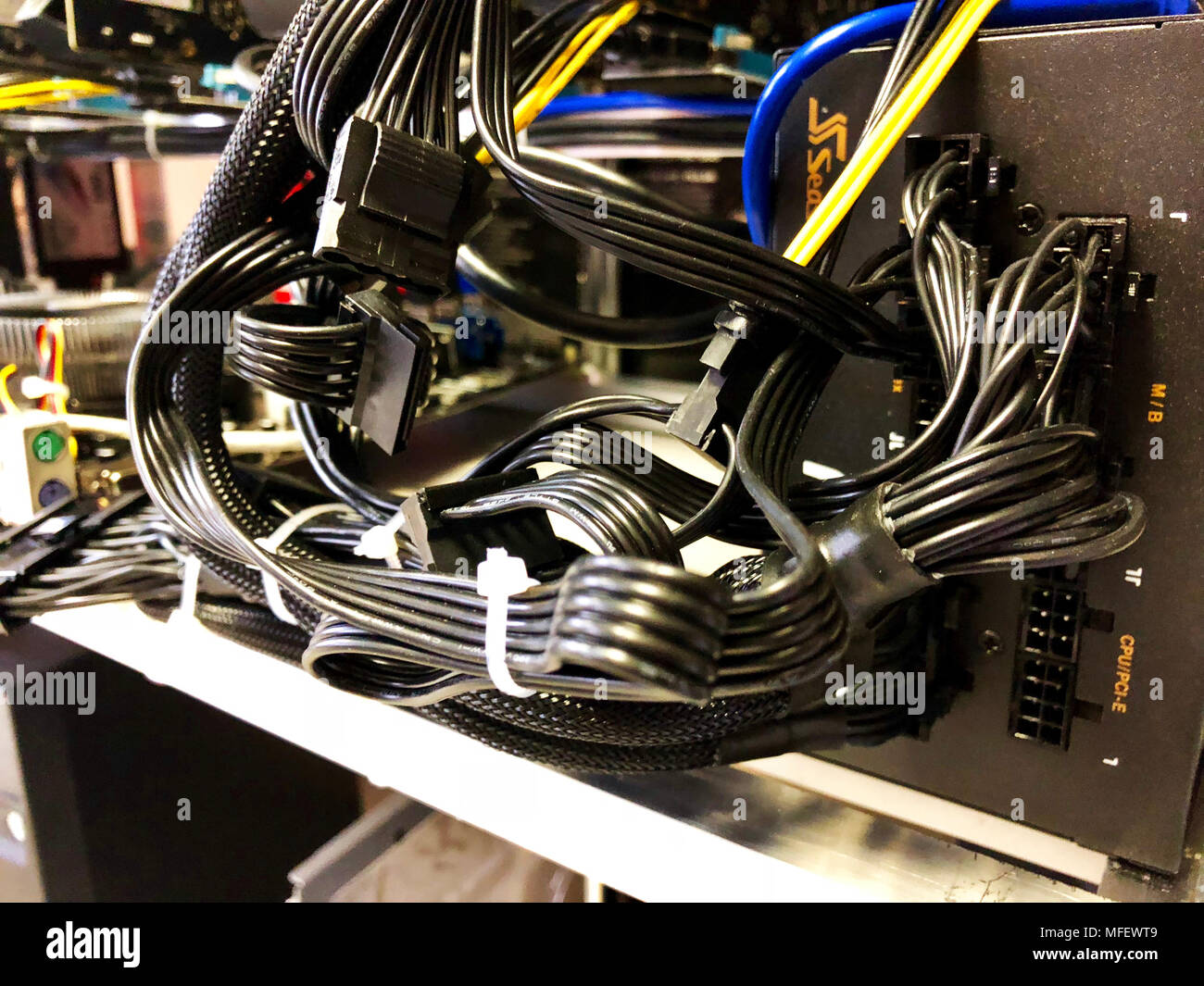 Wires for computer connection Stock Photo - Alamy