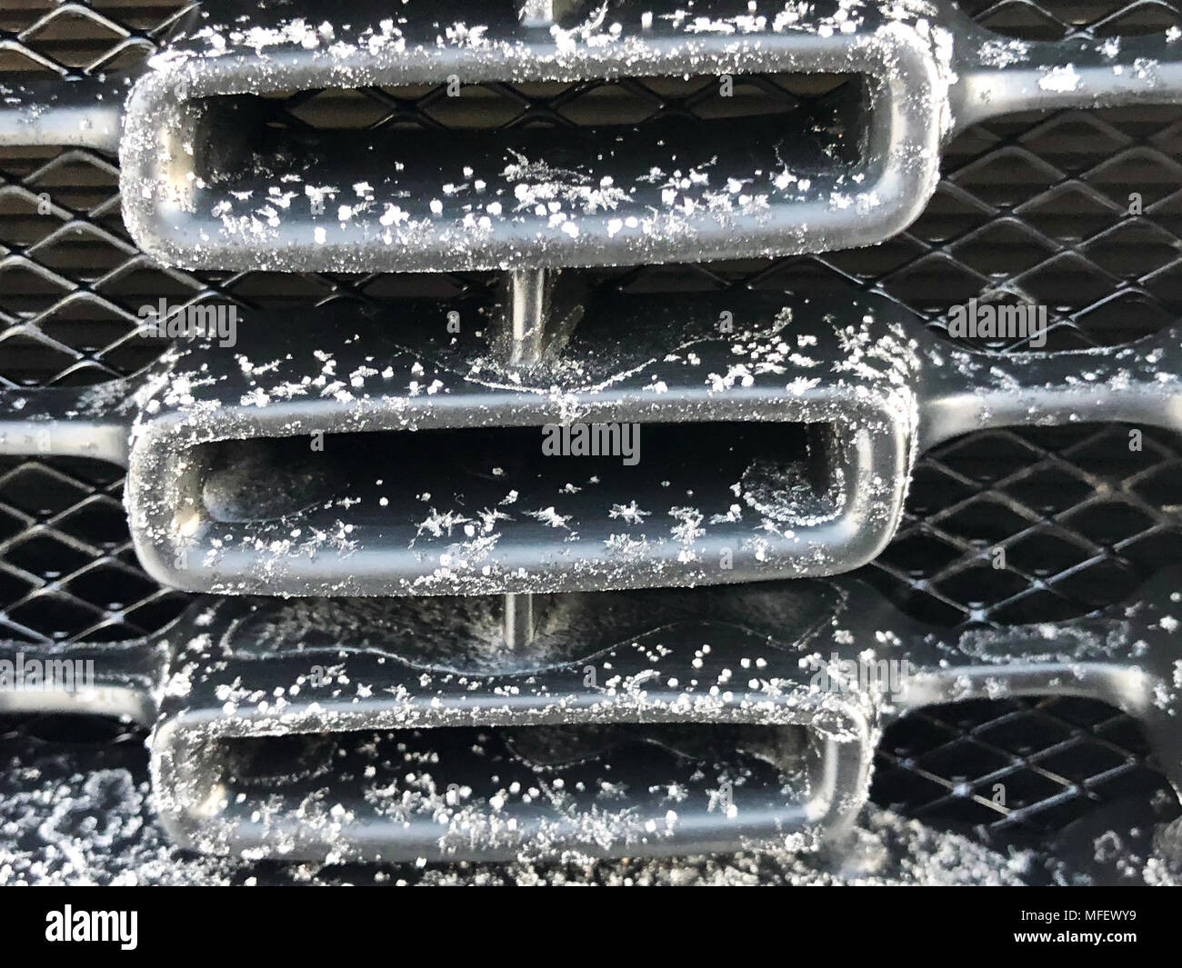 Car radiator texture hi-res stock photography and images - Alamy