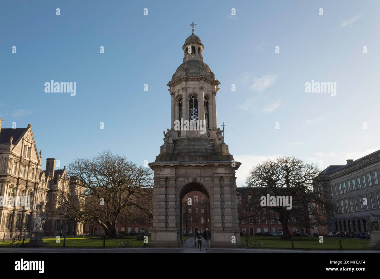 Trinity College Campanile, Bell Tower, Trinity College, Dublin ...