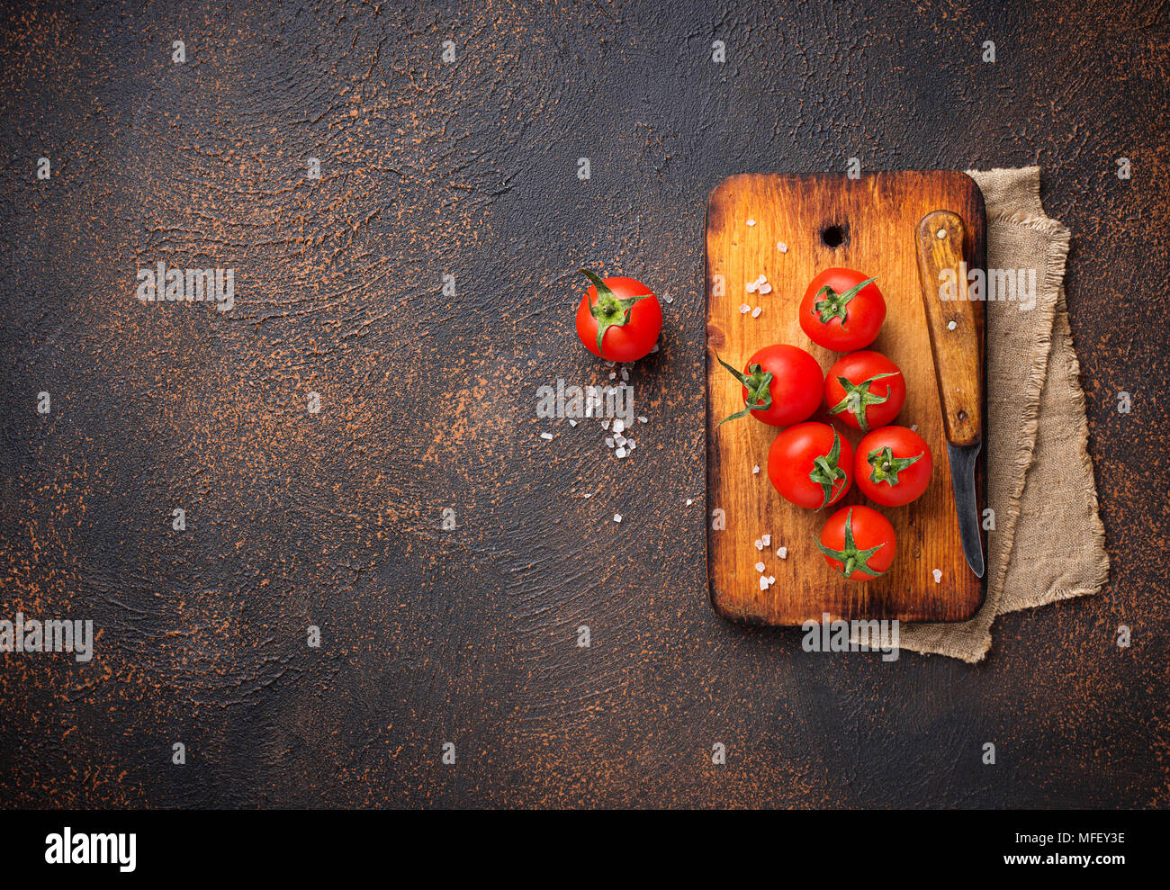 Beautiful tomatoes plant on hi-res stock photography and images - Alamy