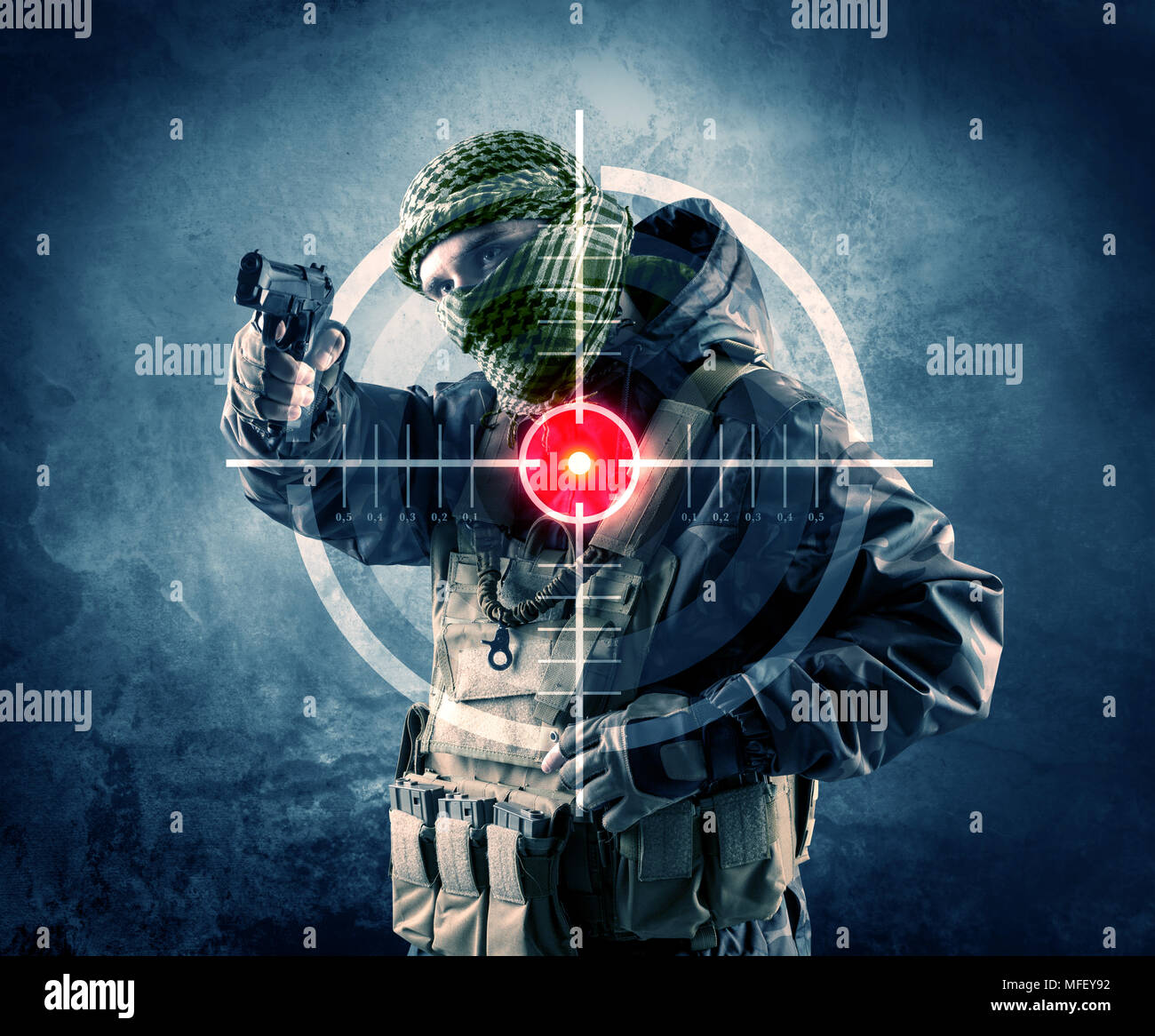 Isis soldier gun hi-res stock photography and images - Alamy
