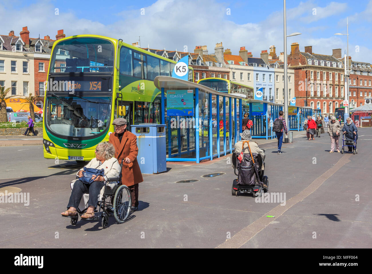 South coast travel bus hi-res stock photography and images - Alamy