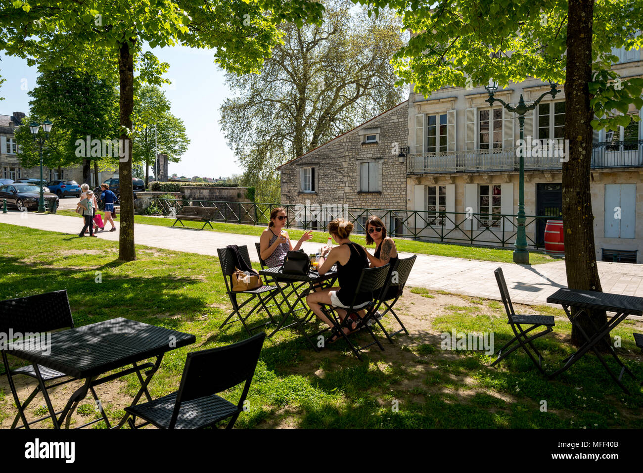 Jonzac france hi-res stock photography and images - Alamy