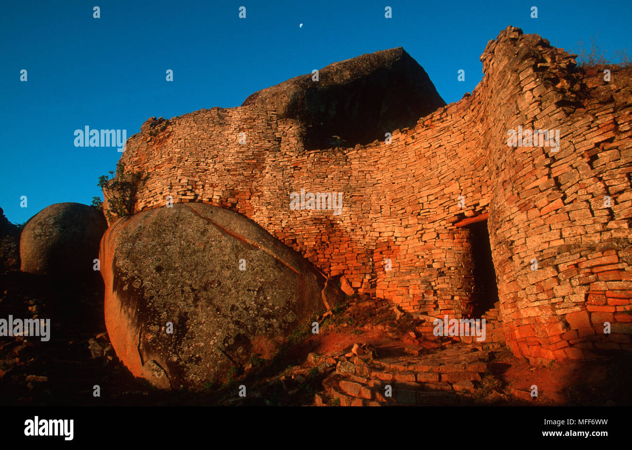 HILL COMPLEX Great Zimbabwe Ruins, Zimbabwe Stock Photo - Alamy