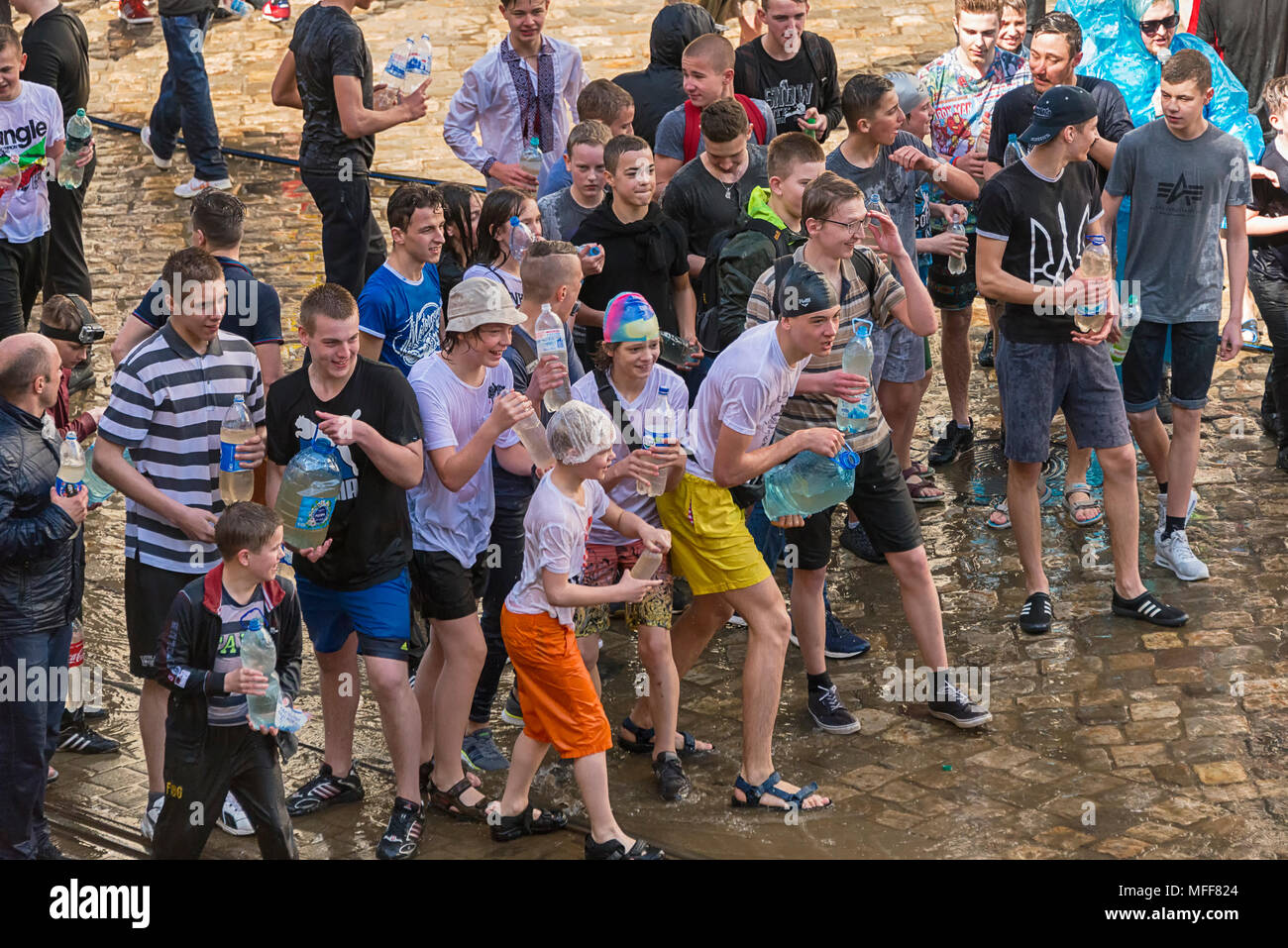 Wet monday hi-res stock photography and images - Alamy