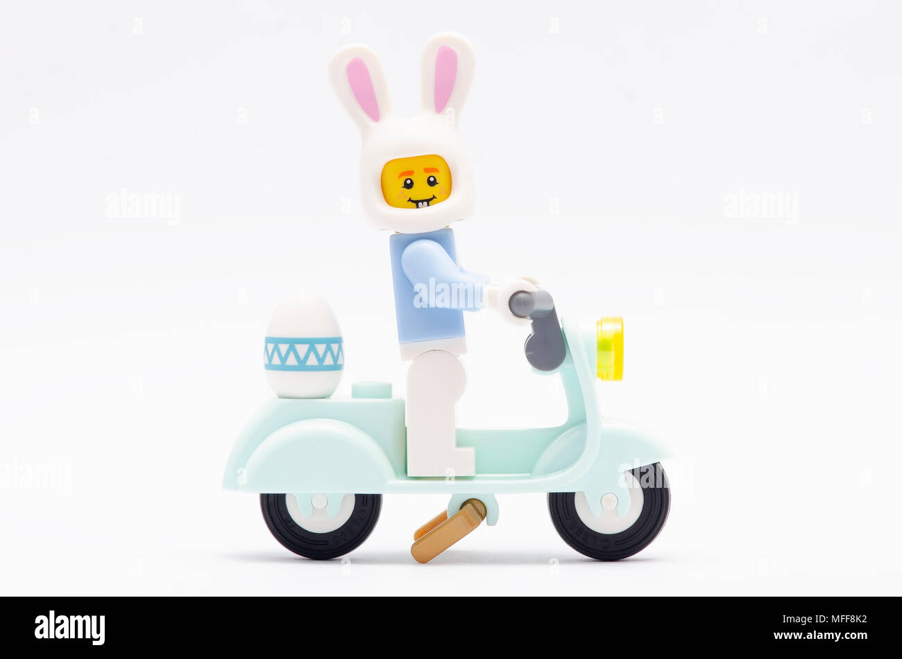 Lego Bunny Suit Guy Jual LEGO Ledlite Iconic Bunny Suit Guy Figure Key