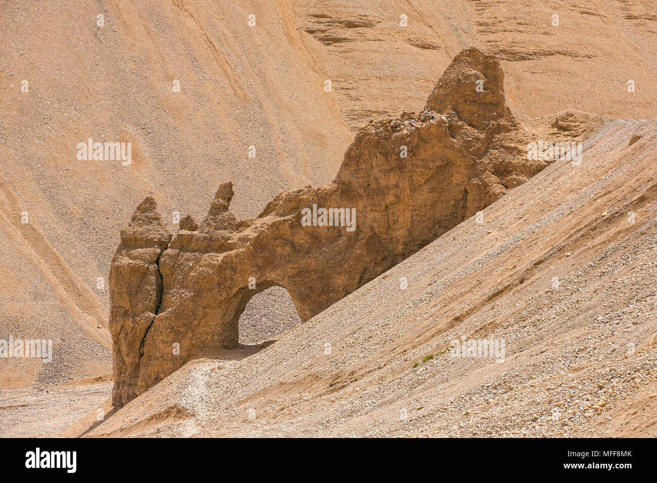 Natural rocky arch along the high altitude Manali - Leh road in Ladakh ...