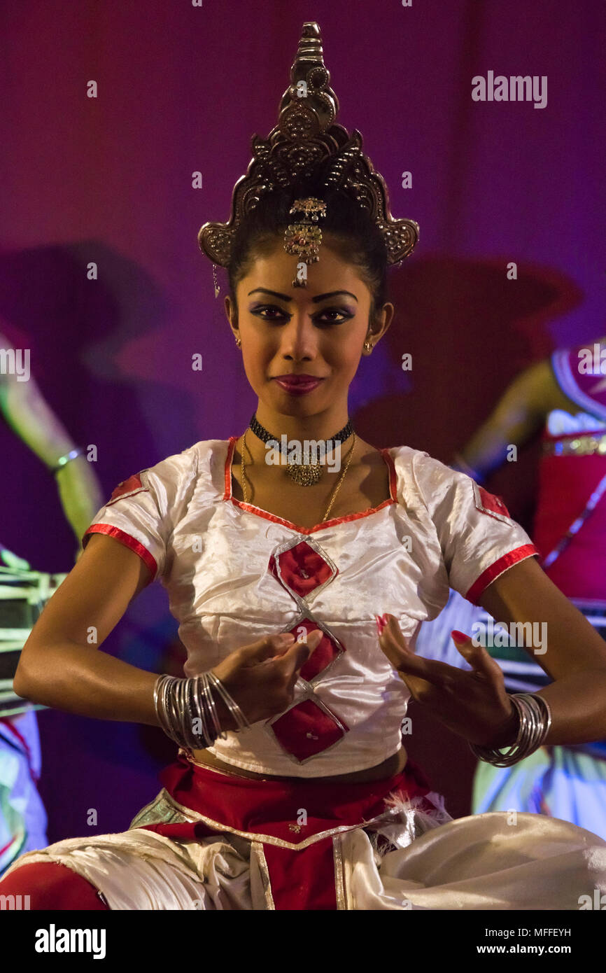 Vertical portrait of a female Kandyan Dancer in Kandy, Sri Lanka Stock ...