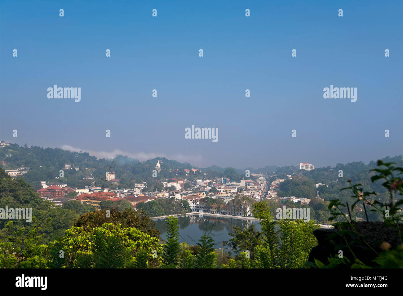 Kandy lake walakulu hi-res stock photography and images - Alamy