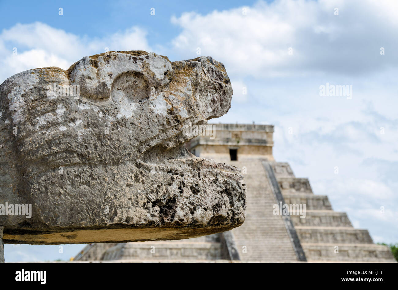 Kukulcan serpent hi-res stock photography and images - Alamy