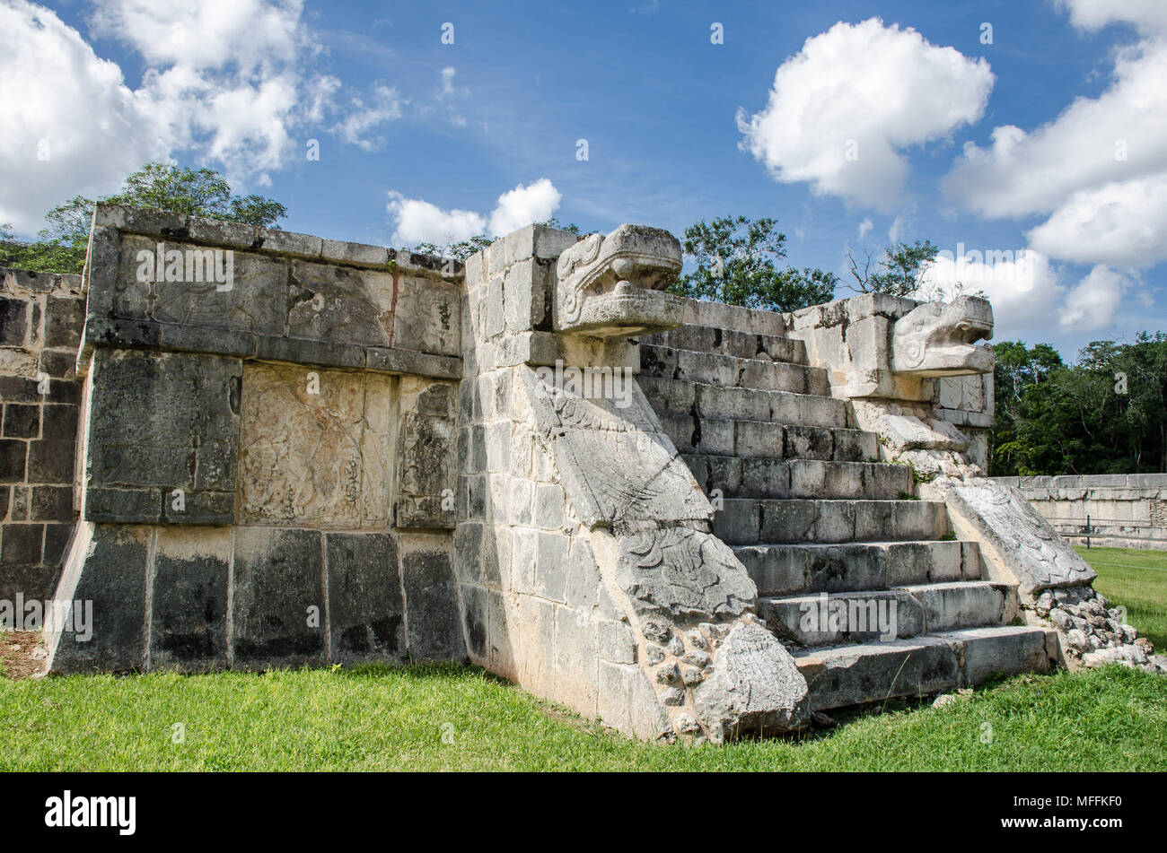 Mayan archaeological hi-res stock photography and images - Alamy