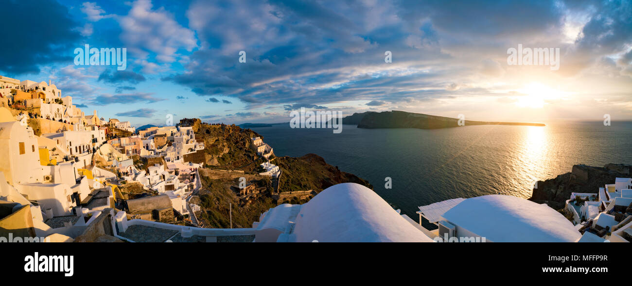 Evening panorama oia village hi-res stock photography and images - Alamy