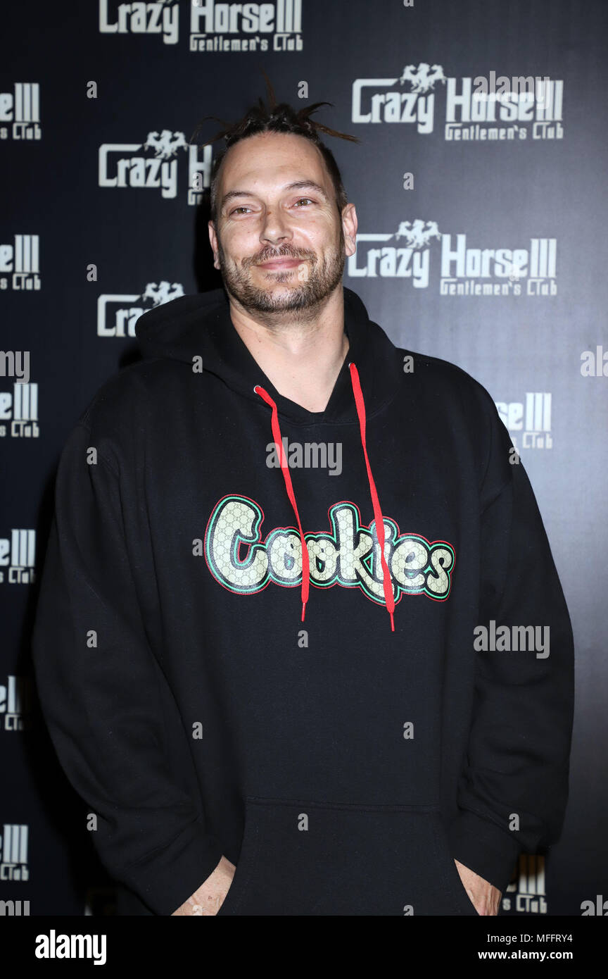 Kevin Federline celebrates his 40th Birthday and performs a DJ set in ...