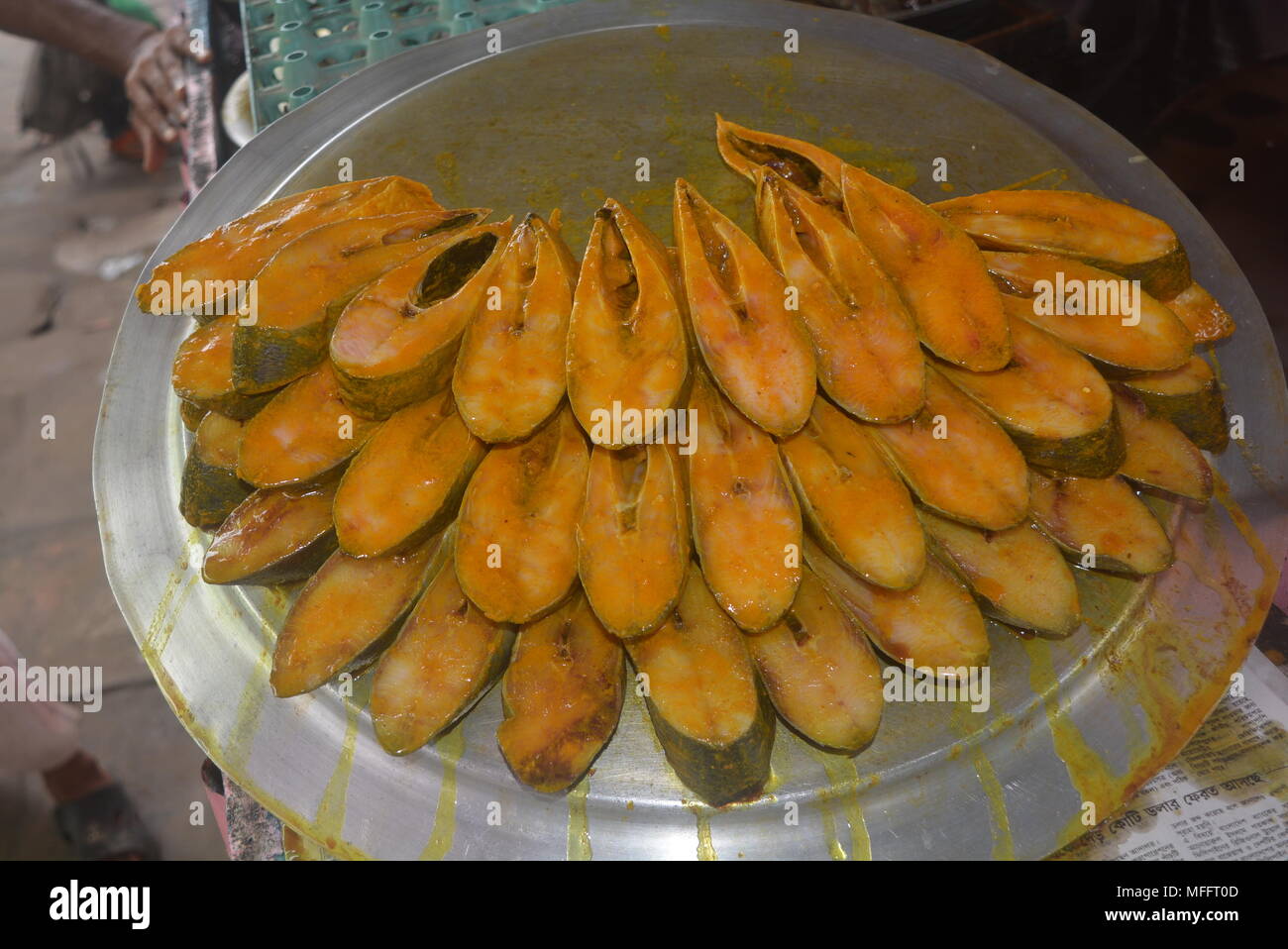 Hilsa(ilish) fish ready for being cooked Stock Photo - Alamy