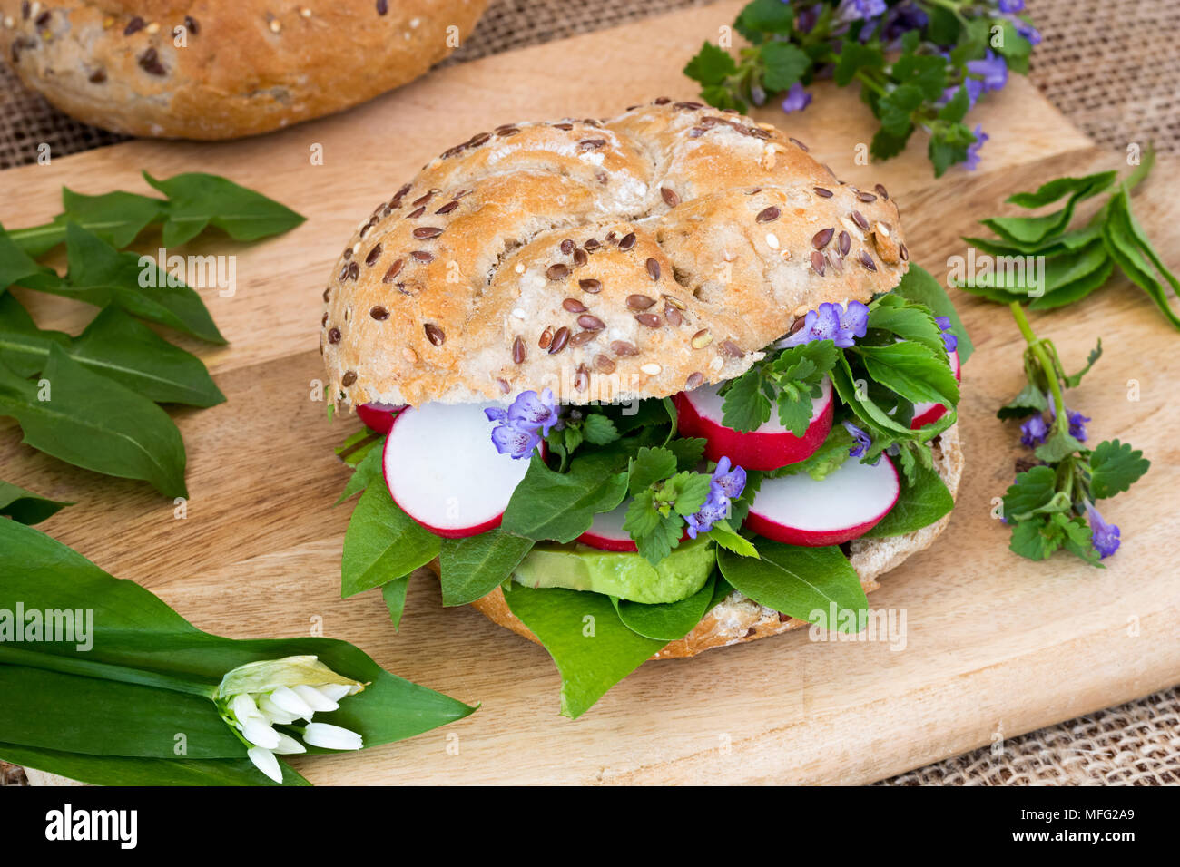 Vegetarian burger with ground-ivy, bear's garlic, dandelion and other ...