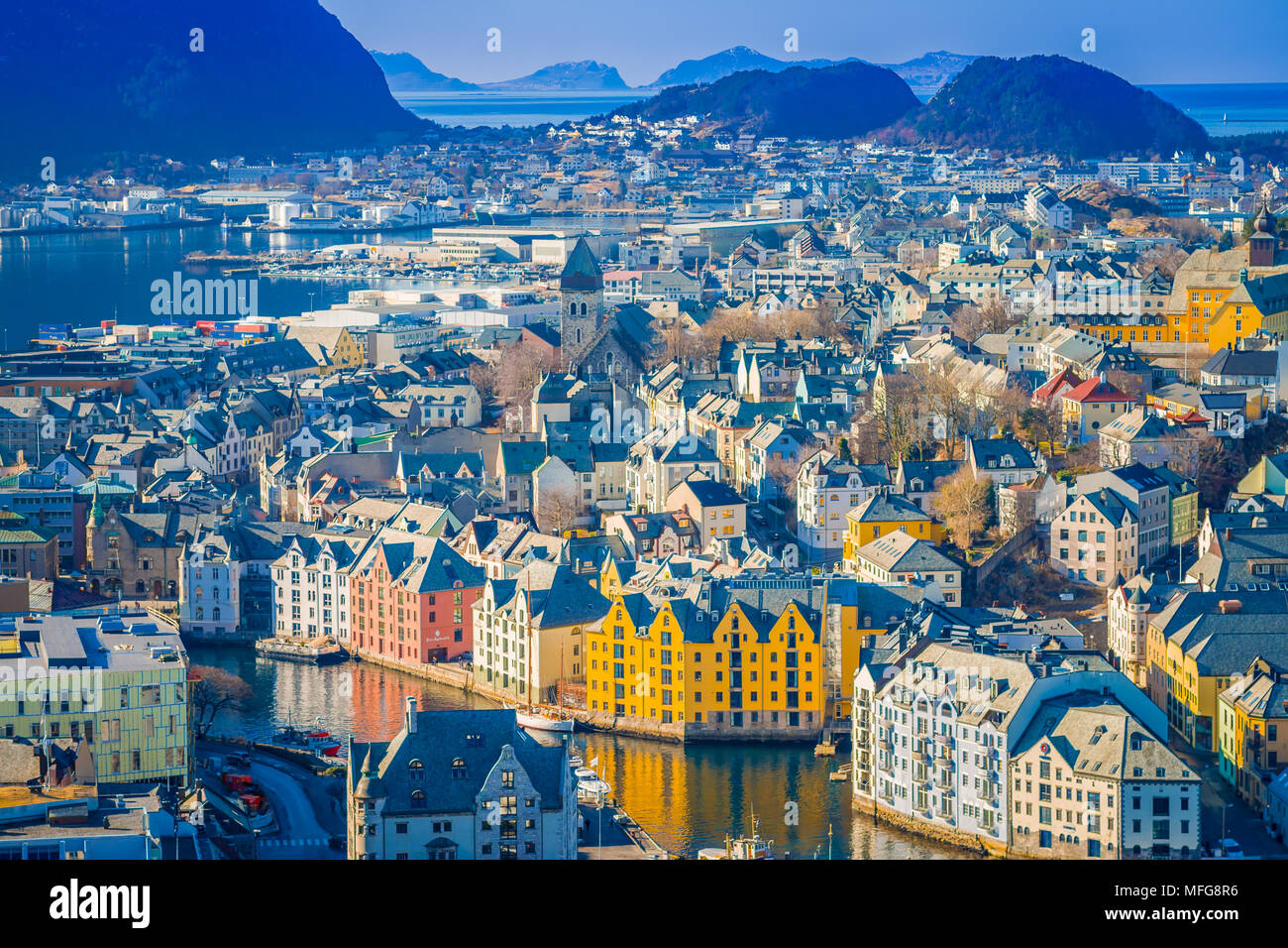 ALESUND, NORWAY - APRIL 04, 2018: Beautiful outdoor view of colorful ...