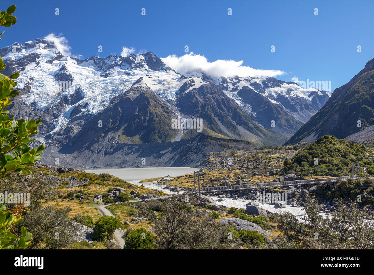 Mount cook bridge new zealand hi-res stock photography and images - Alamy