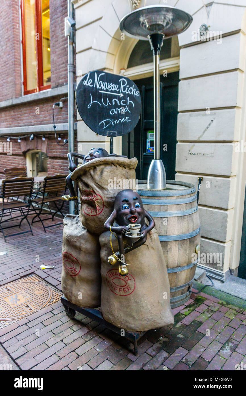 Le nouveau riche hi-res stock photography and images - Alamy