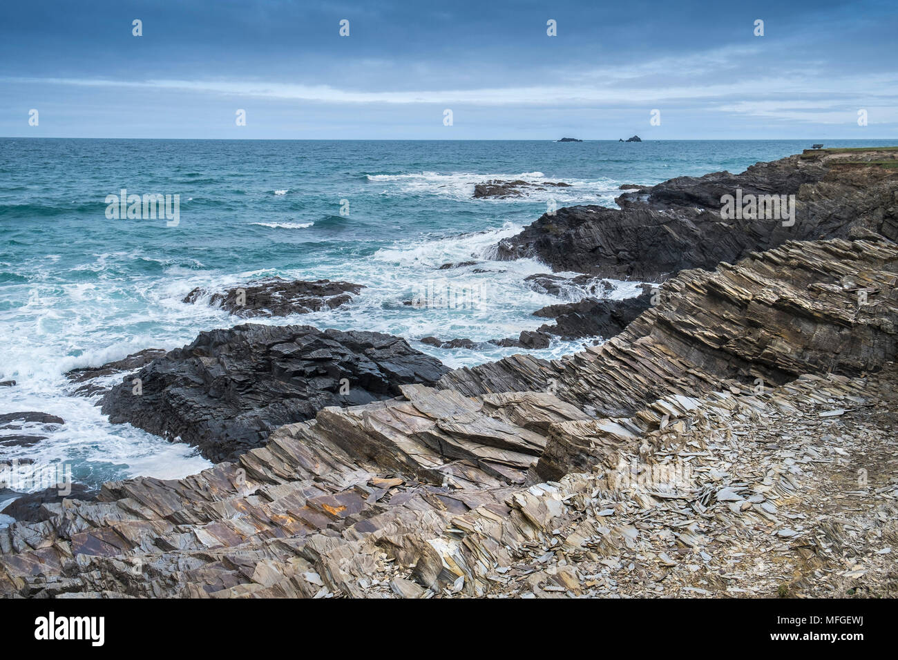 Shale rock on the coast around Treyarnon Bay on the North Cornwall ...
