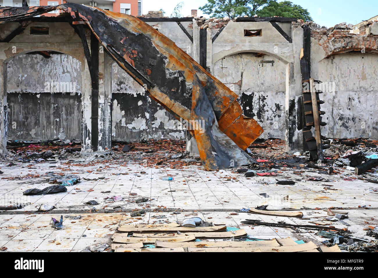 Industrial roof damage hi-res stock photography and images - Alamy