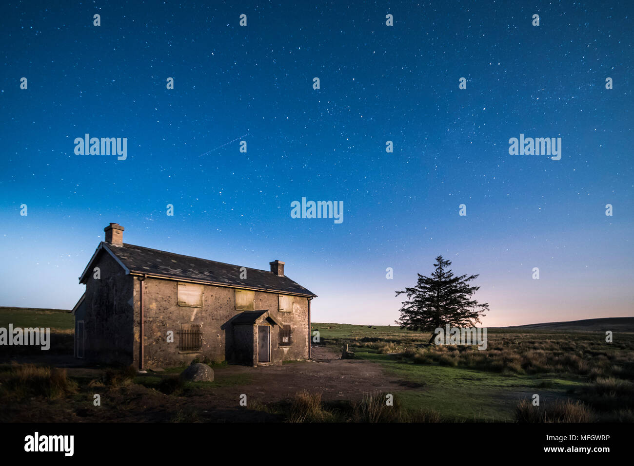 Nuns Cross Farm under stars, Dartmoor National Park, Devon, England ...