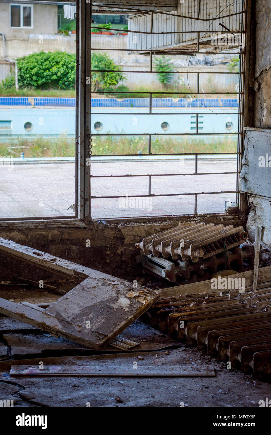 Empty sport complex swimming pool hi-res stock photography and images ...