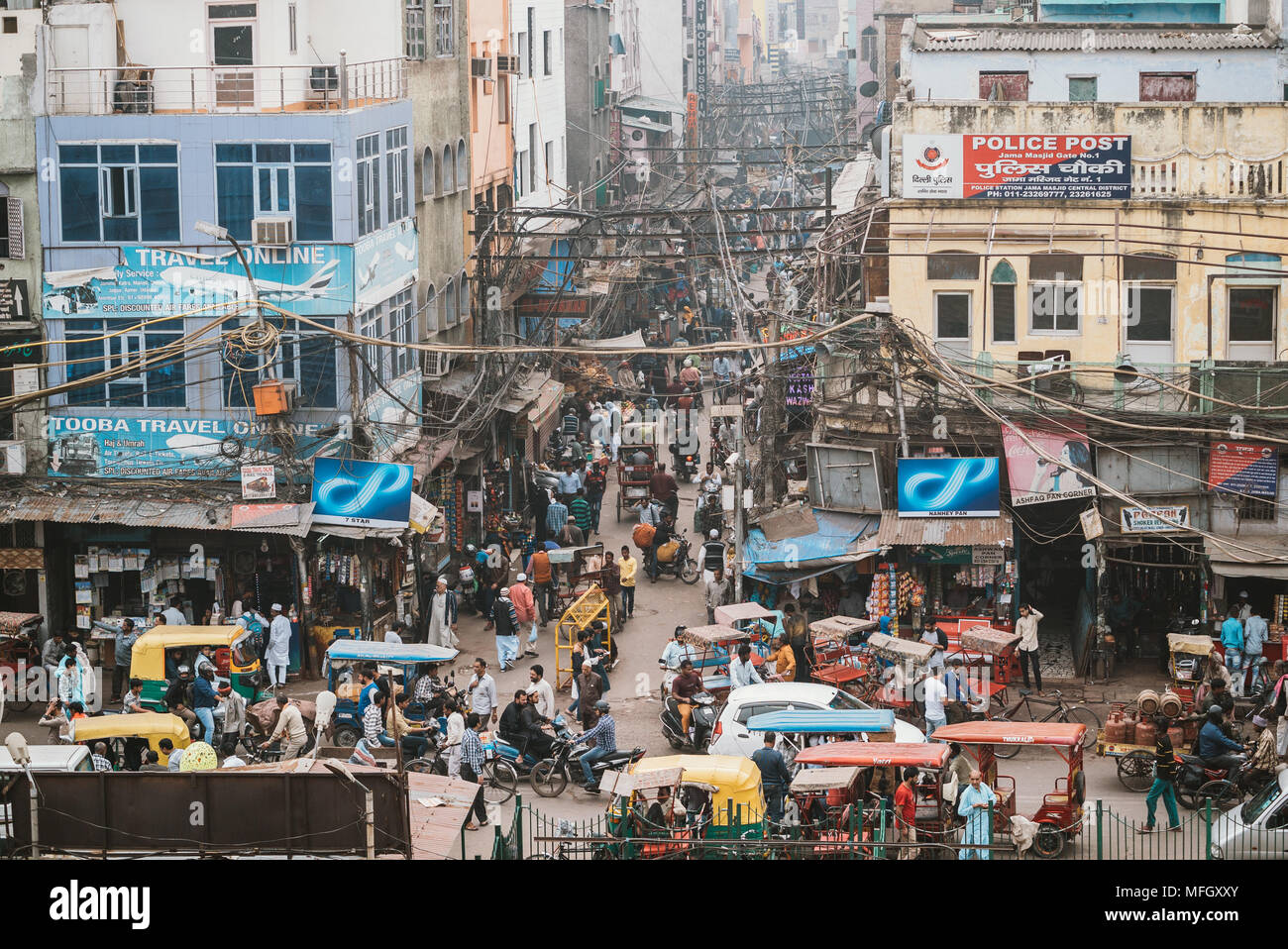 crowded street in delhi india from afar during rush hour Stock Photo ...