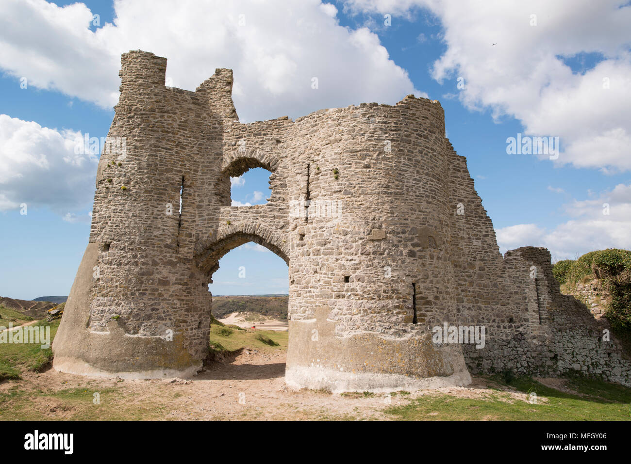 Pennard castle ruins hi-res stock photography and images - Alamy