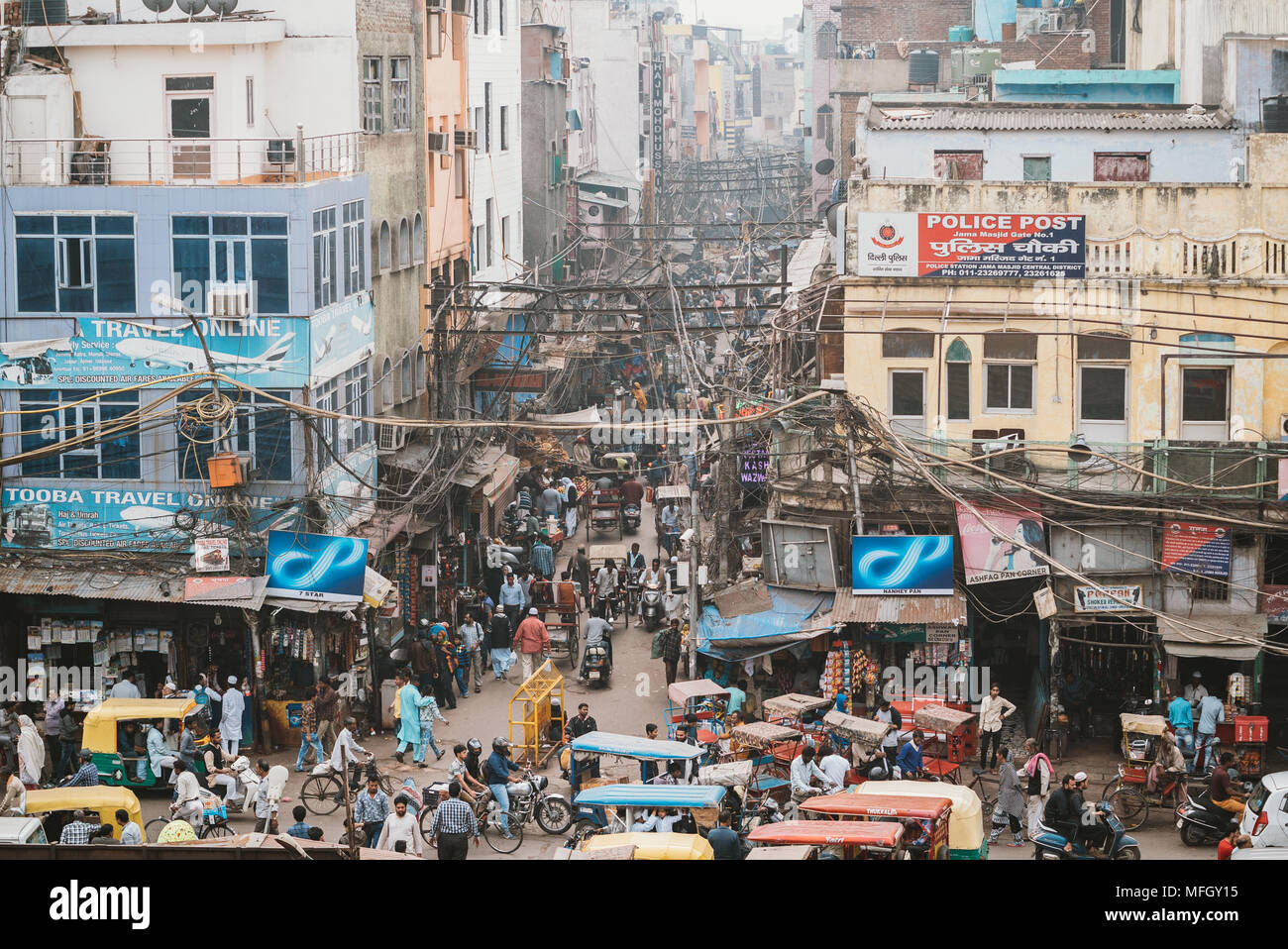 crowded street in delhi india from afar during rush hour Stock Photo ...