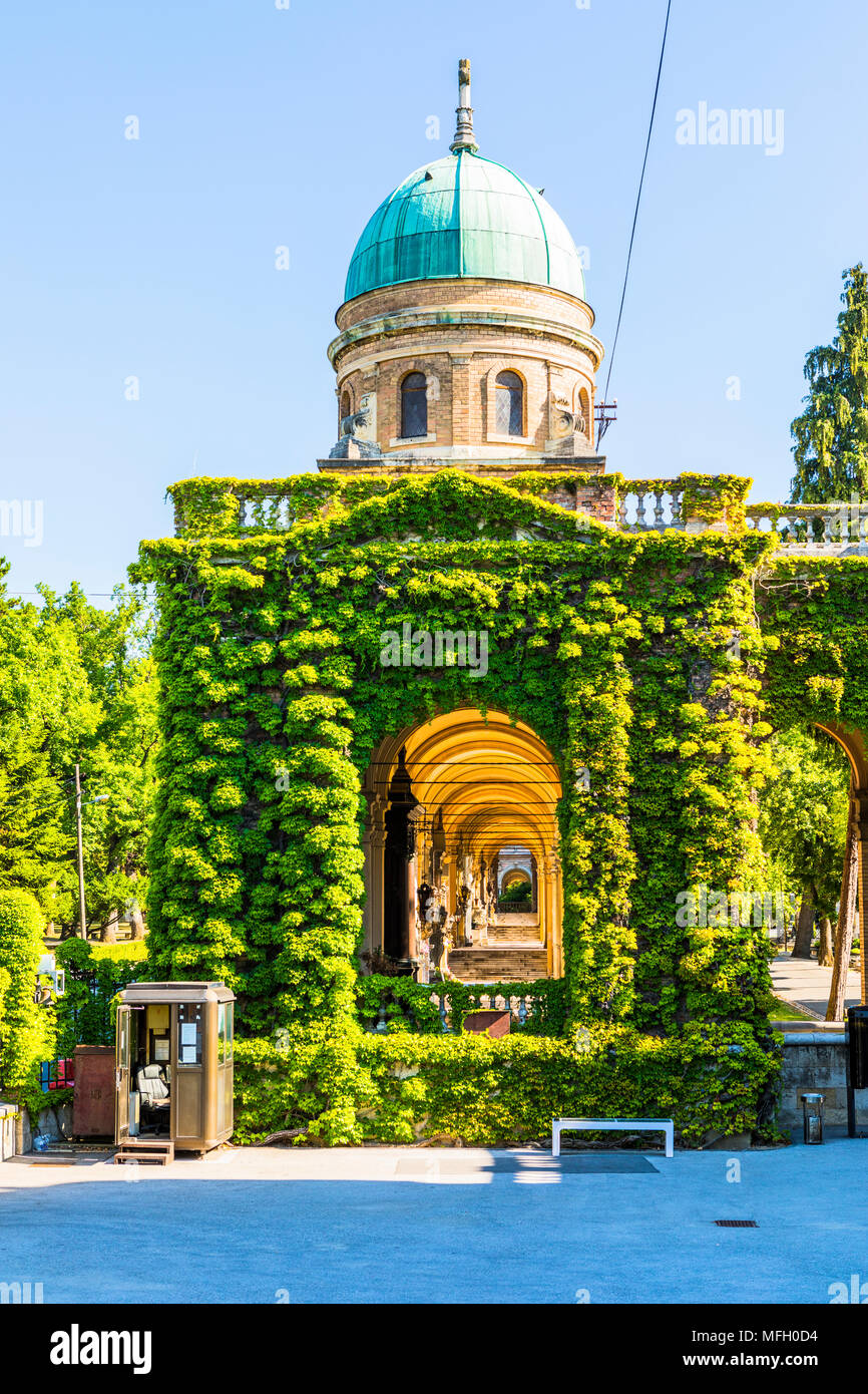 Mirogoj Cemetery, Zagreb, Croatia, Europe Stock Photo - Alamy