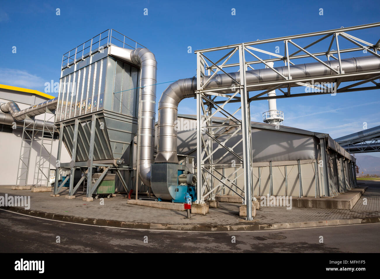 Waste to energy energy from waste process generating energy hi-res ...