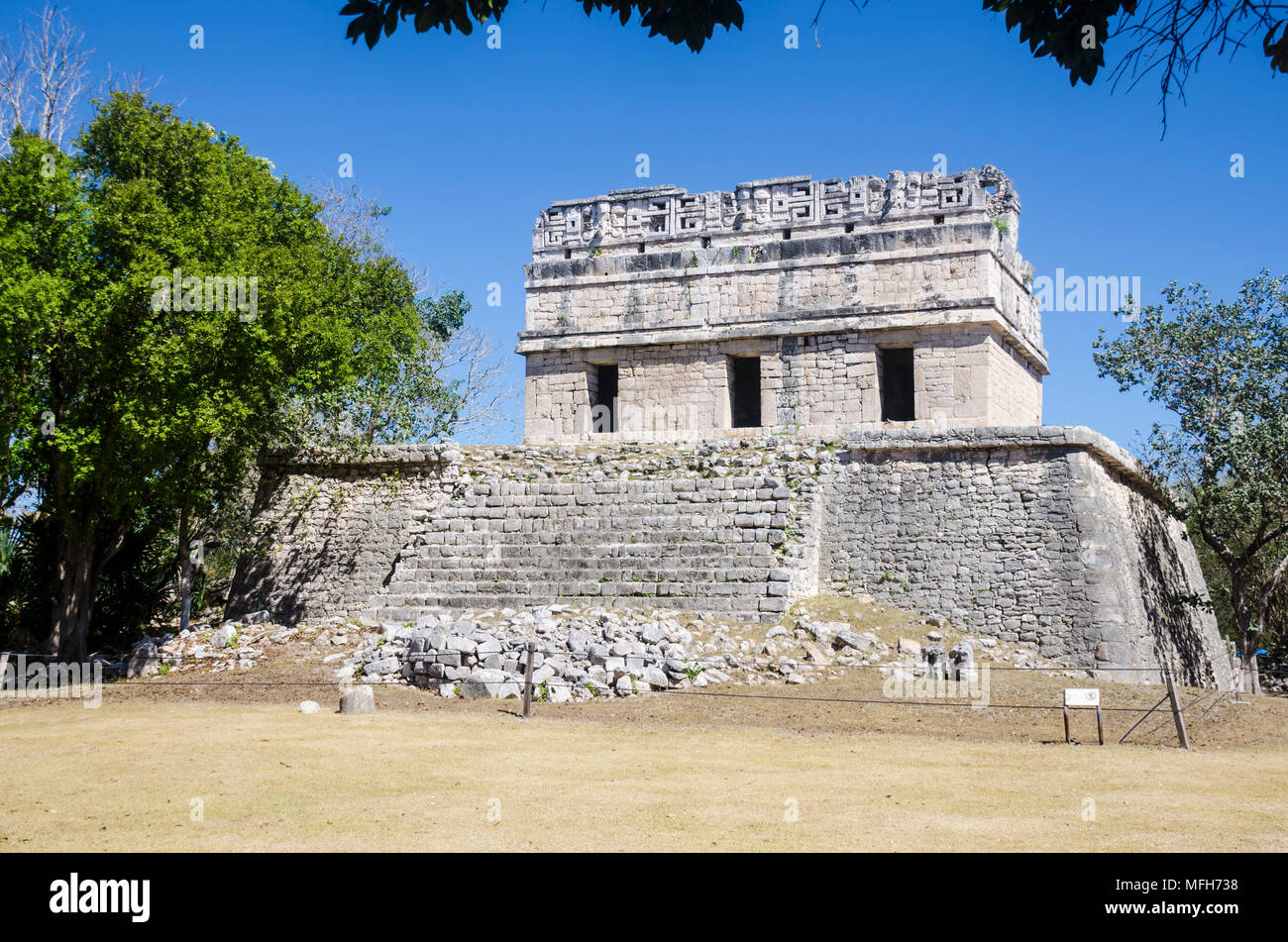 a remarkable structure at a mayan archaeological site Stock Photo - Alamy