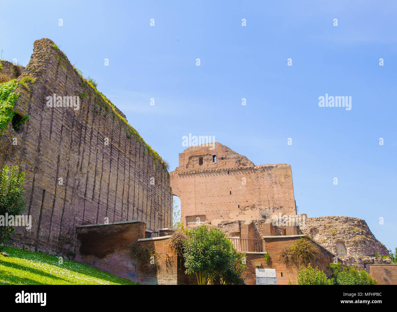 Ancient architecture of Rome Stock Photo - Alamy