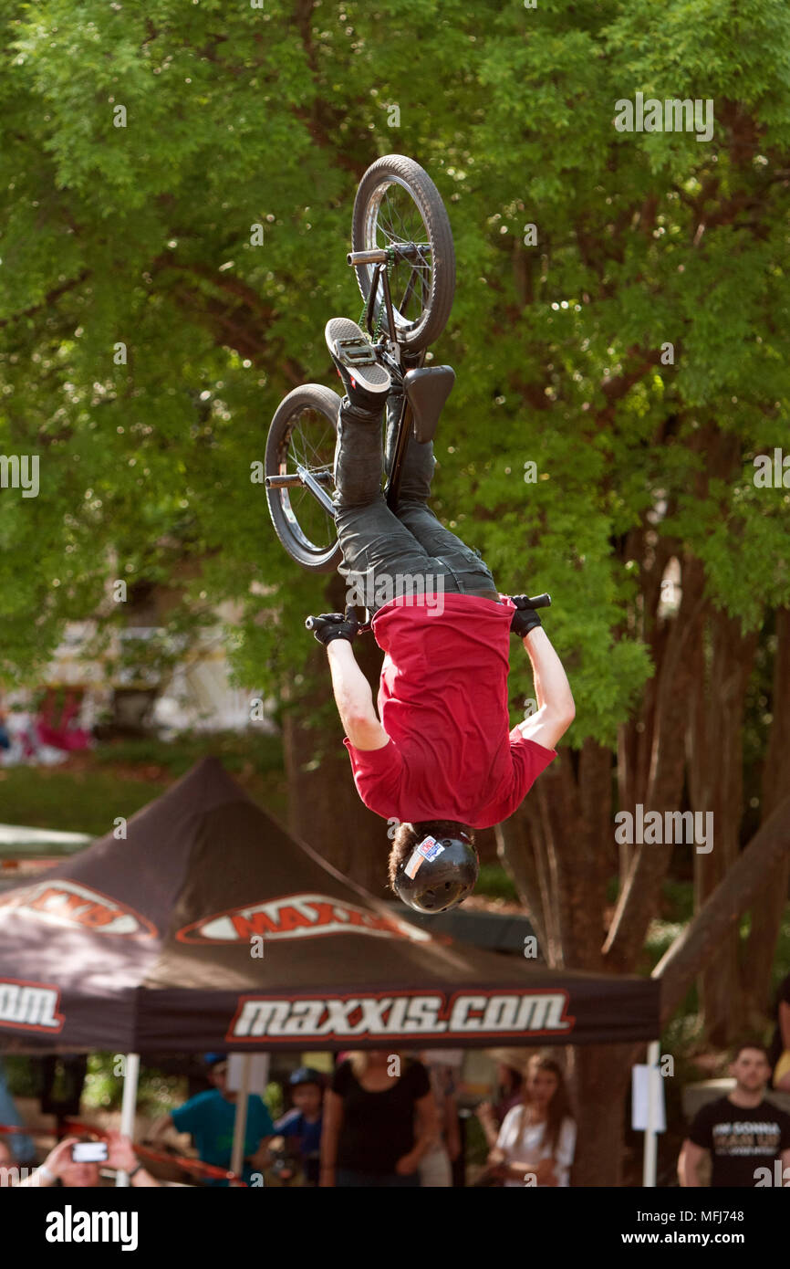 Upside down bicycle hi-res stock photography and images - Alamy