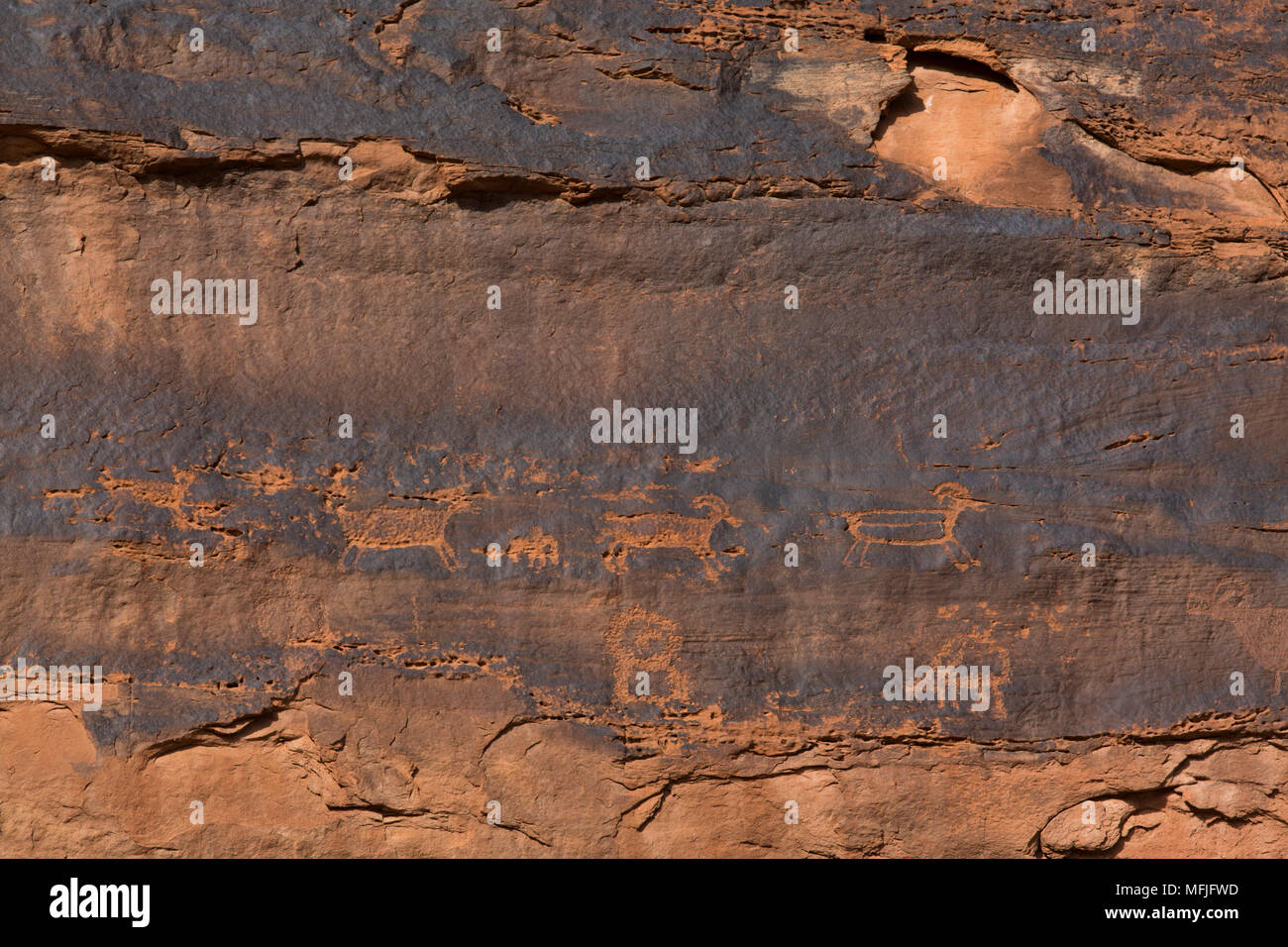Petroglyphs, Near River House Ruins, Ancestral Pueblo, Shash Jaa ...