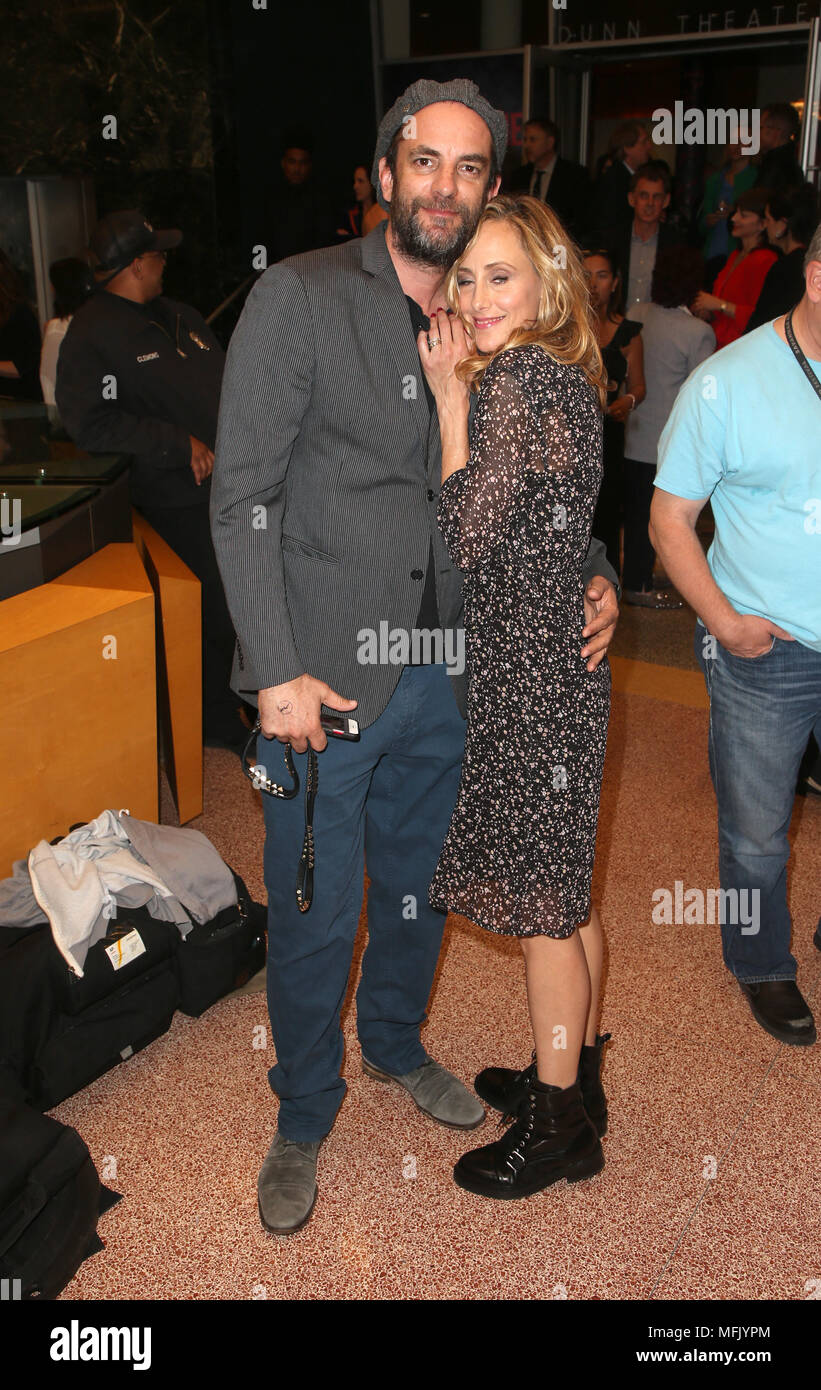 Kim raver and manu boyer hi-res stock photography and images - Alamy