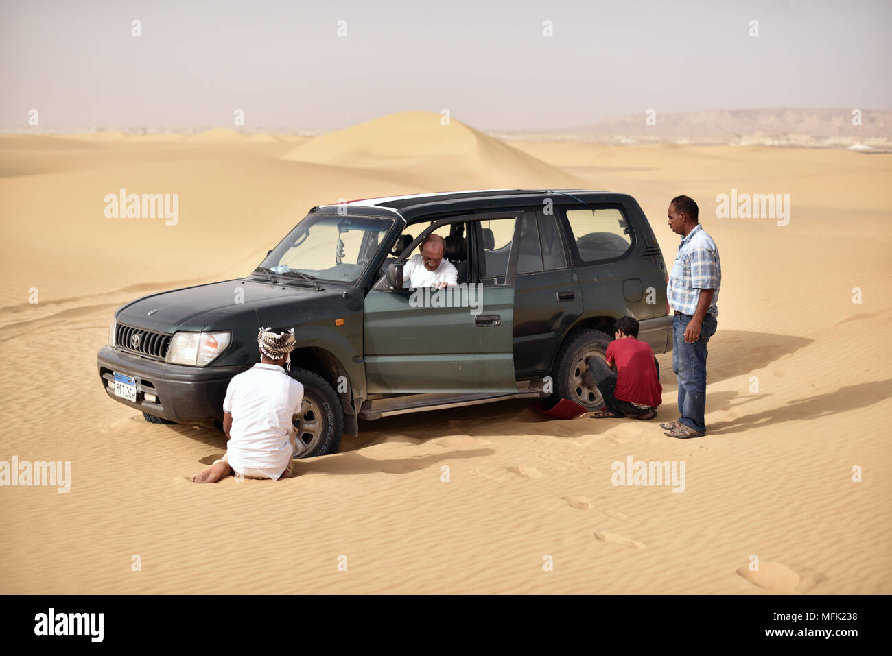 Toyota prado white hi-res stock photography and images - Alamy
