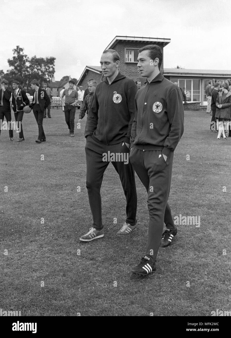 Soccer World Cup 1966 - German players Willi Schulz (L) and Franz ...