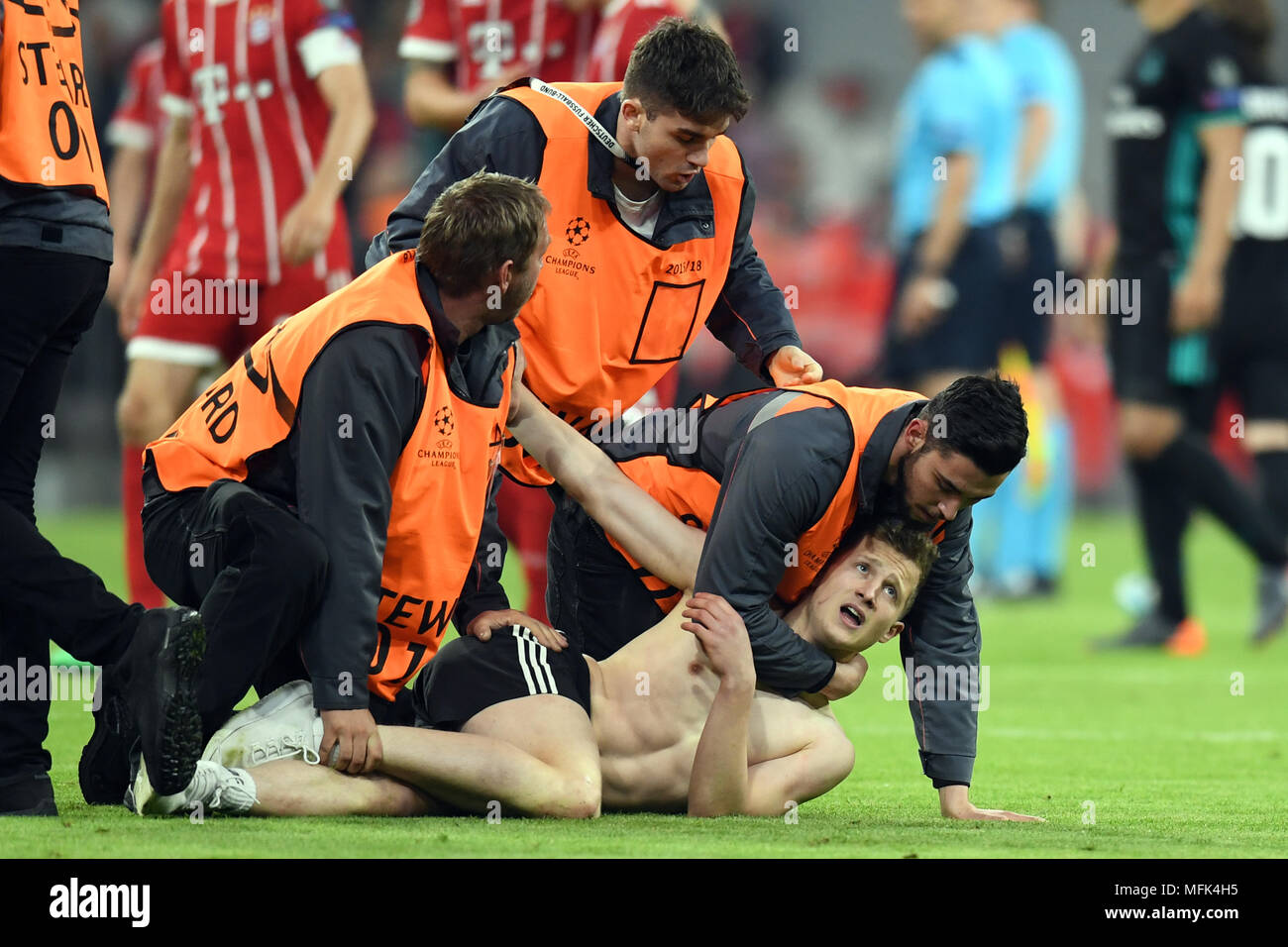 Munich, Germany. 25th Apr, 2018. 25 April 2018, Germany, Munich: Soccer ...