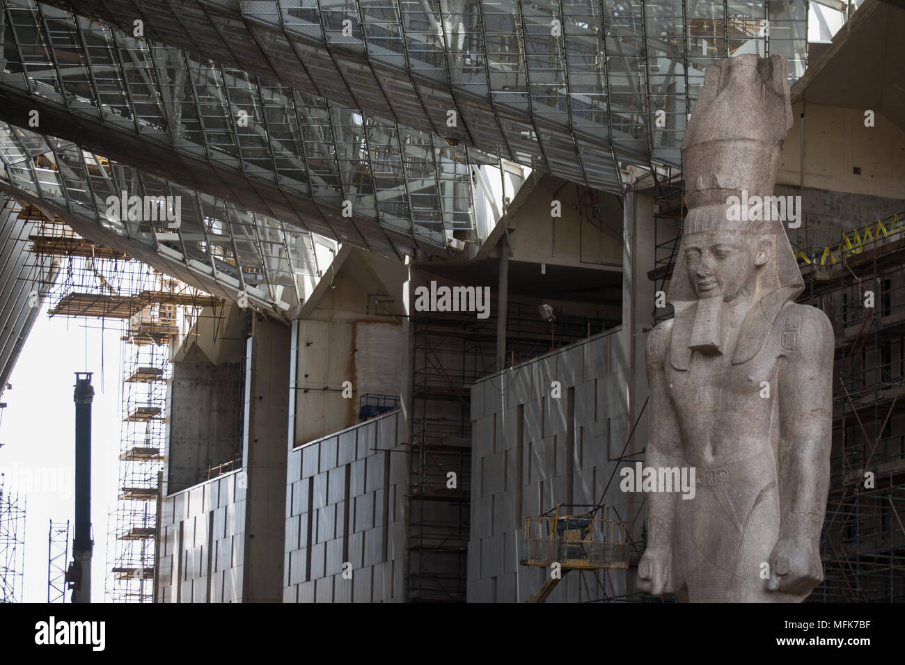 Giza, Egypt. 26th Apr, 2018. The colossus of Pharaoh King Ramses II is ...