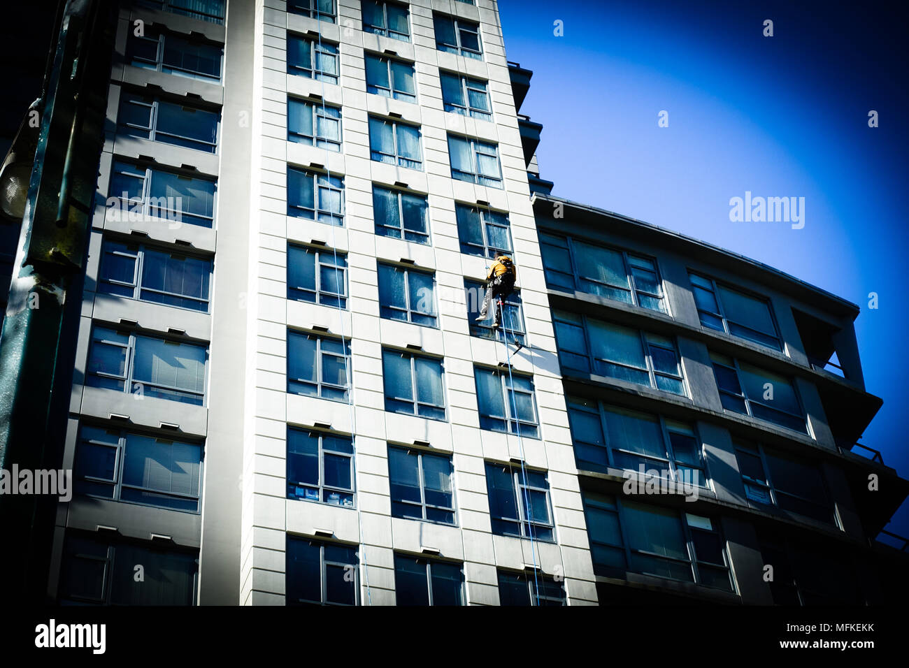 High Rise Window Cleaner High Resolution Stock Photography and Images ...