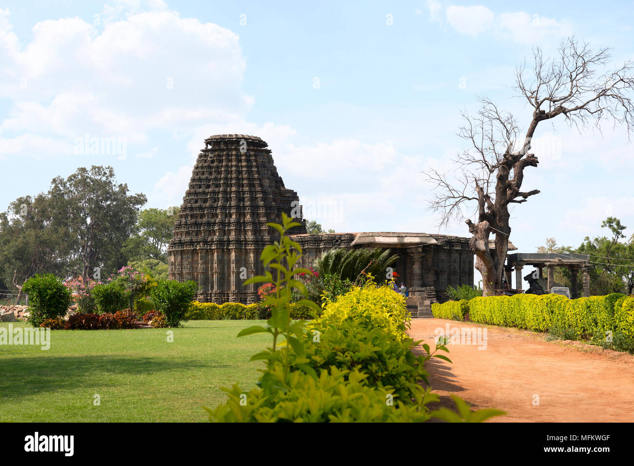 DAMBAL, Karnataka State, India. Doddabasappa Temple façade Stock Photo ...