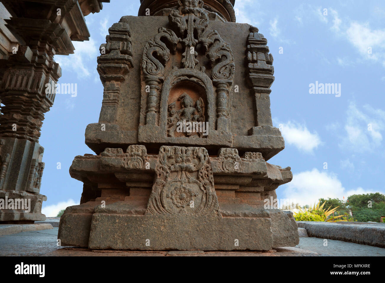 Hindu column pillar hi-res stock photography and images - Alamy