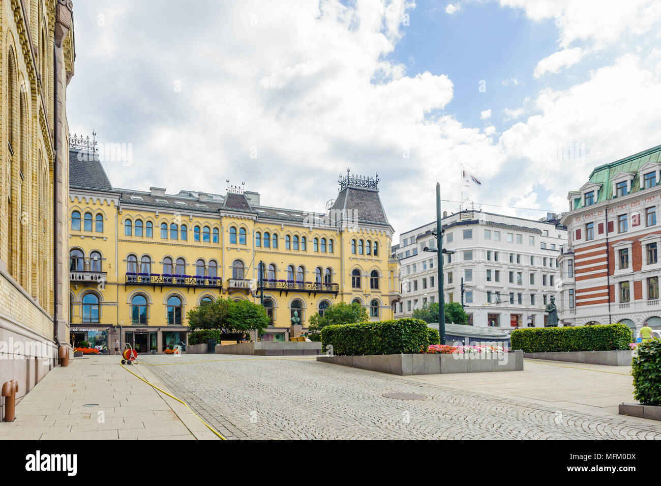 Objectm sky hi-res stock photography and images - Alamy