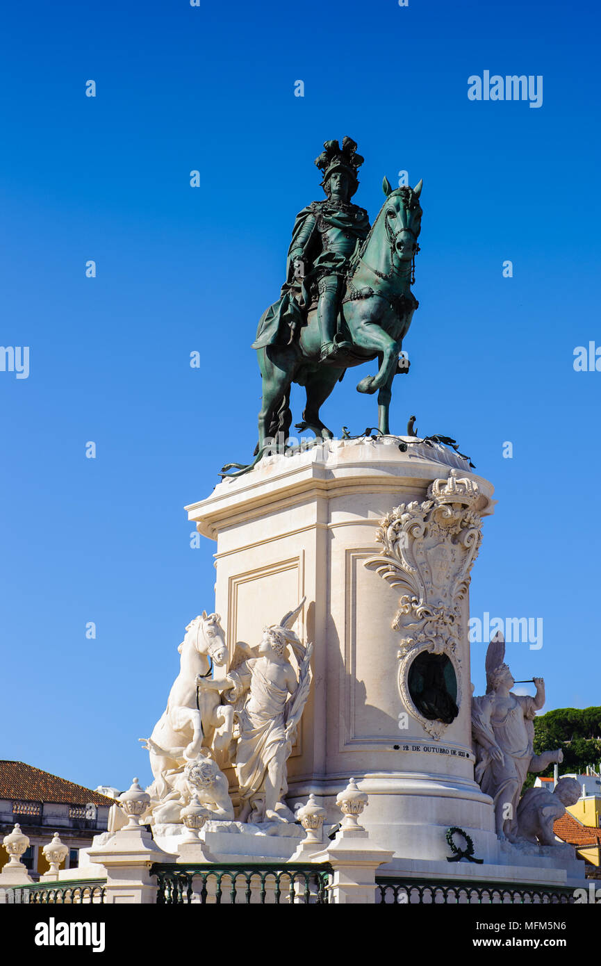Statue of King Jose I on the Commerce Square (Praca do Comercio) in ...