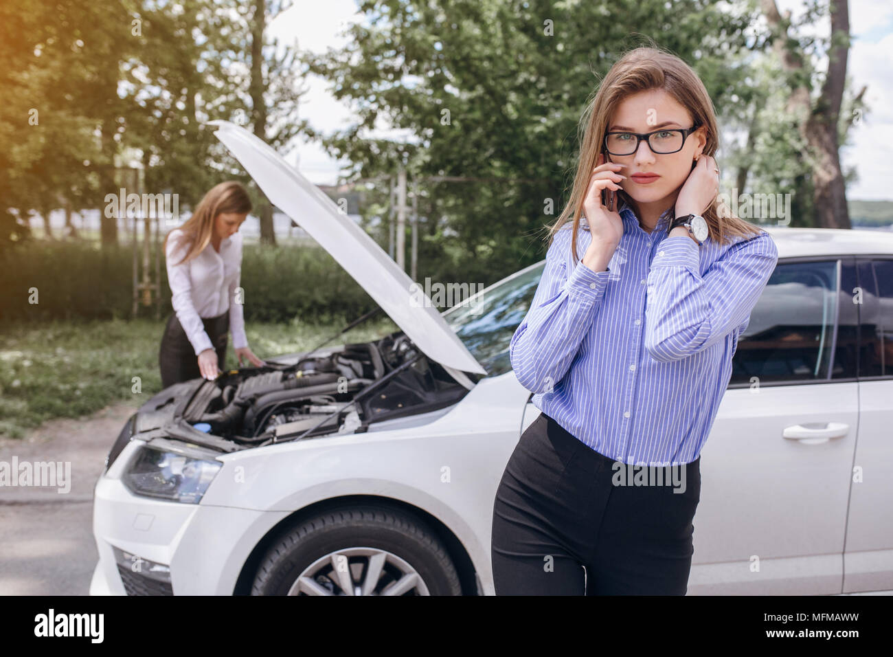 Woman car broke down hi-res stock photography and images - Alamy