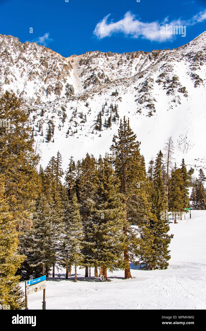 Arapahoe basin hi-res stock photography and images - Alamy